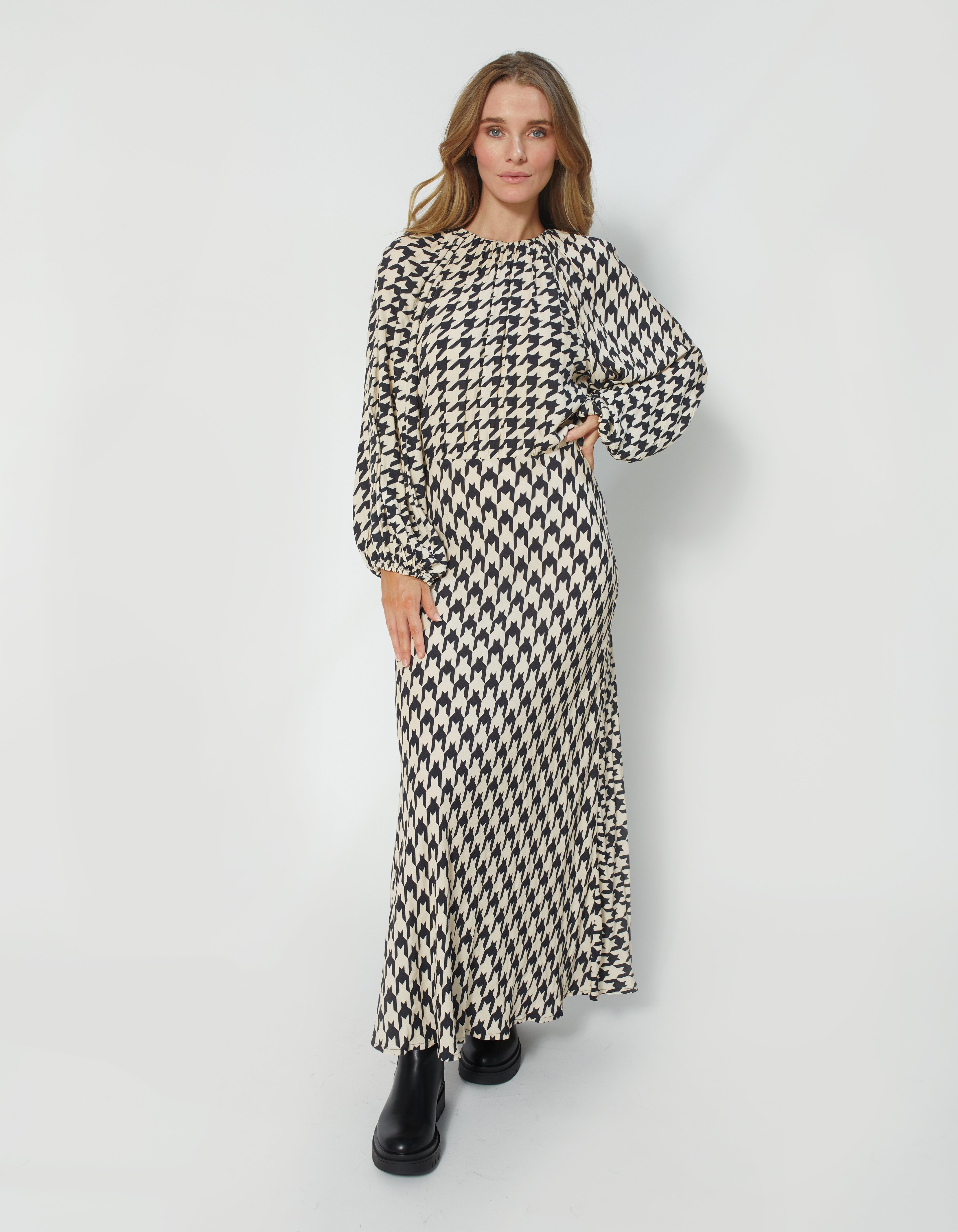 Dear Sutton - Blakely Dress - Dresses : Mhor - Dear Sutton W23